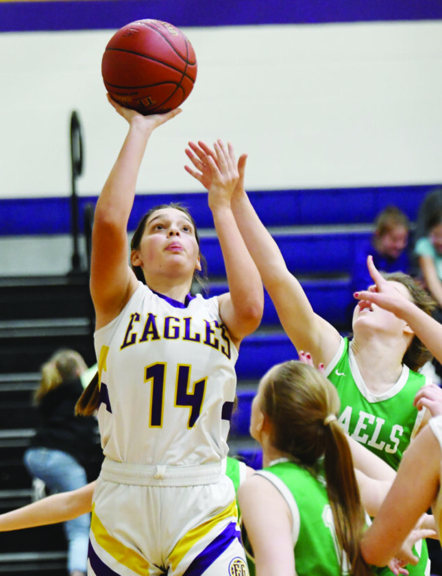Eagle Grove girls catch, pass Gaels | News, Sports, Jobs - Messenger News